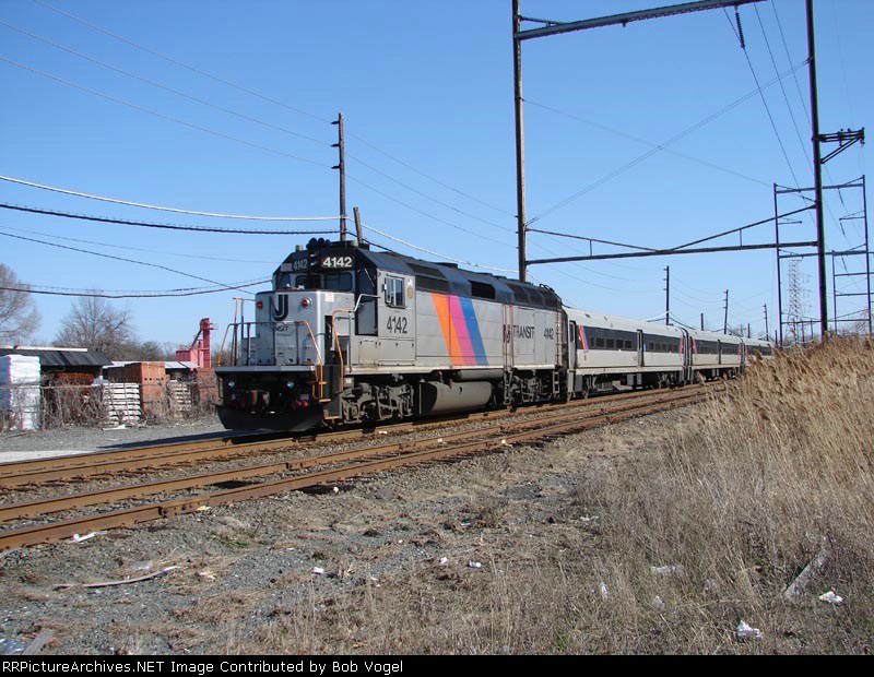NJT 4142